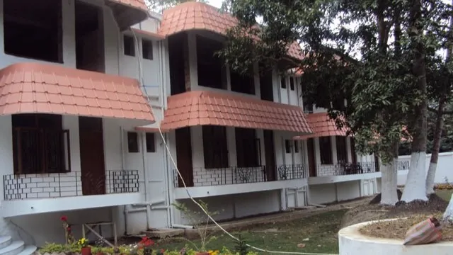 Safe luxury homes for Senior Citizens in the heart of Kolkata